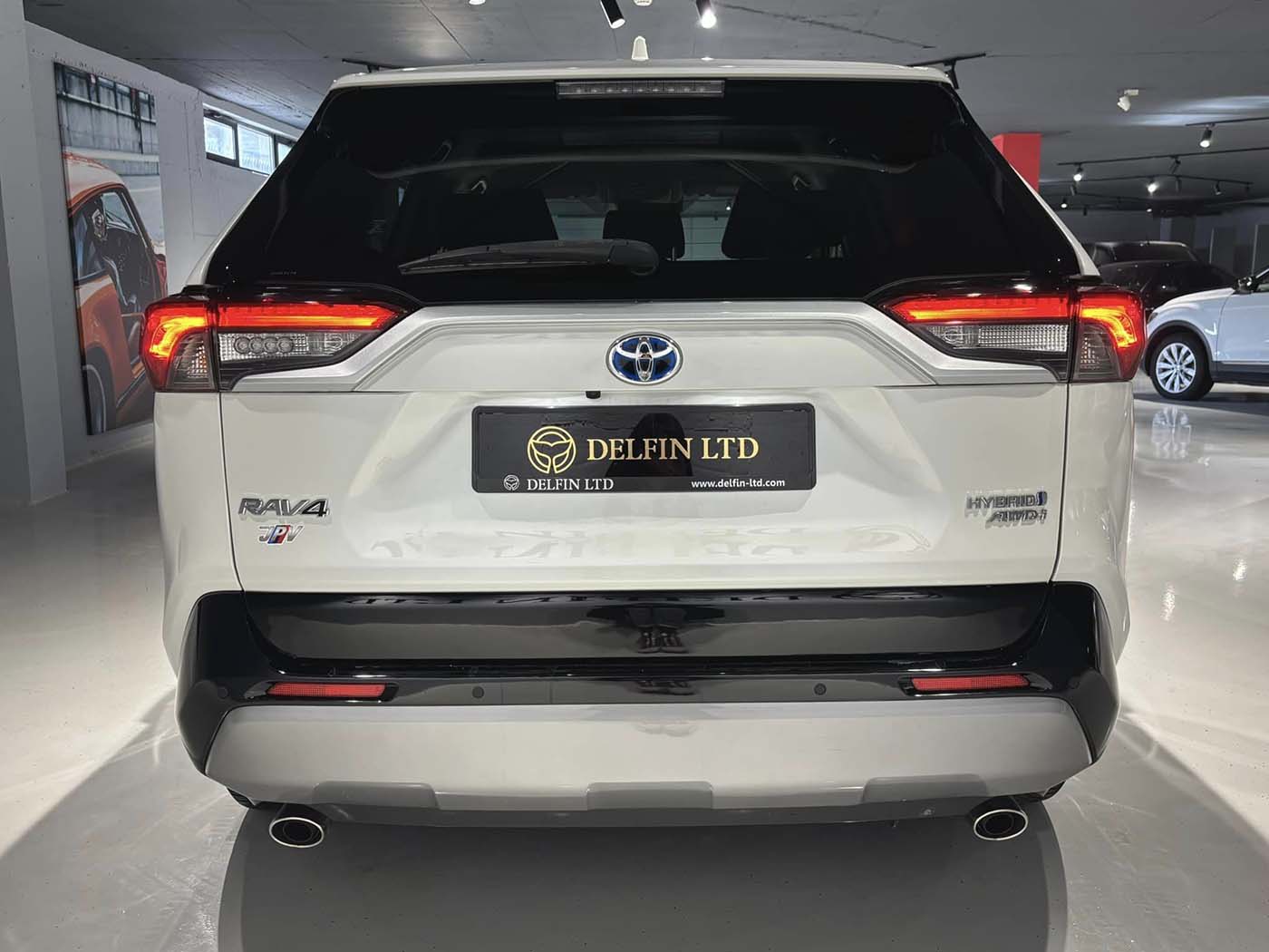 Toyota RAV 4 – 2.5 Hybrid 4×4 – Delfin Auto Ltd