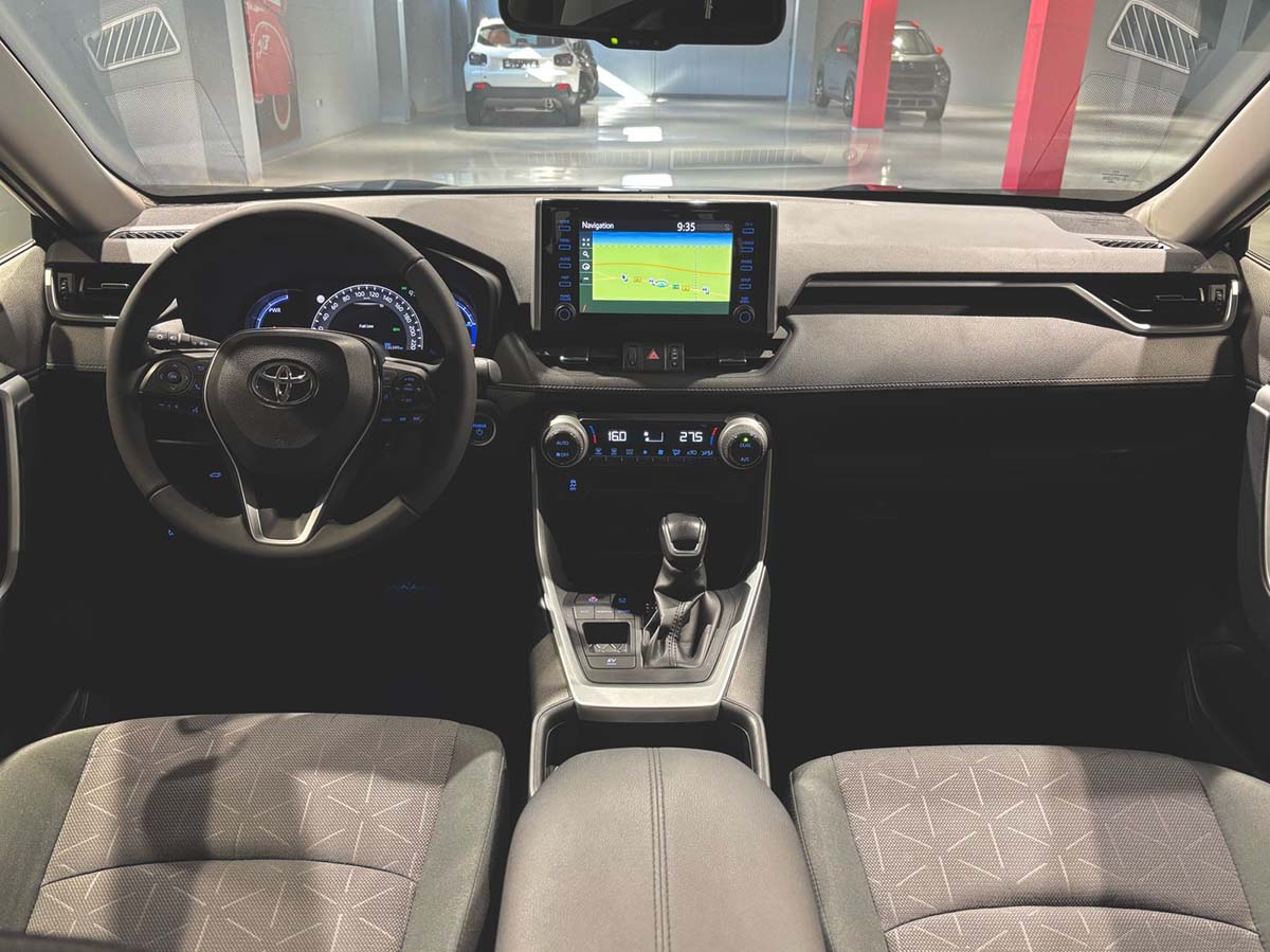 Toyota RAV 4 – 2.5 Hybrid 4×2 – 2019 – Delfin Auto Ltd